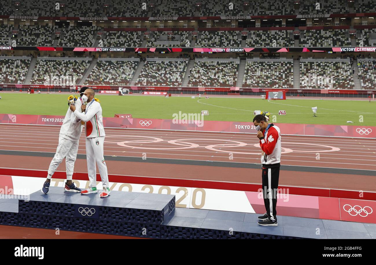 Gold medalist Lamont Marcell Jacobs of Italy (C), Silver medalist Fred ...