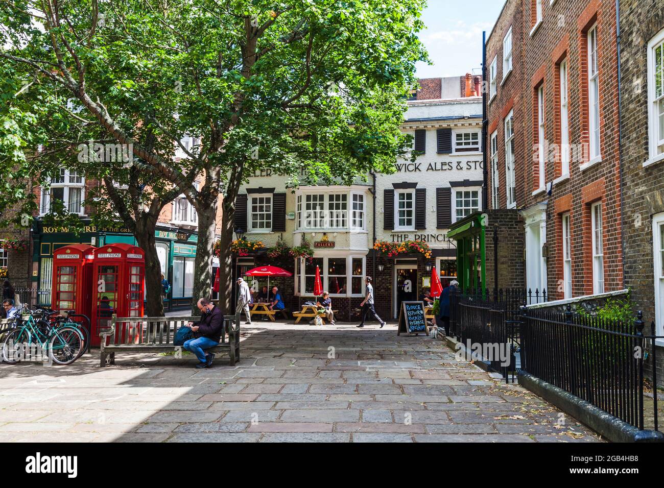 Princes head pub hi-res stock photography and images - Alamy