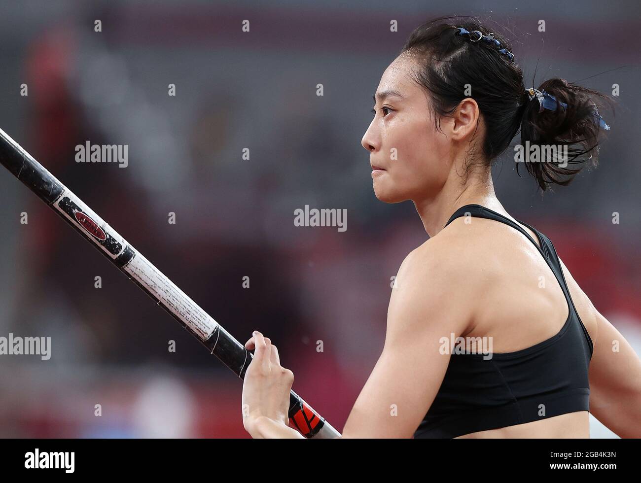 Ling li pole vault hi-res stock photography and images - Alamy