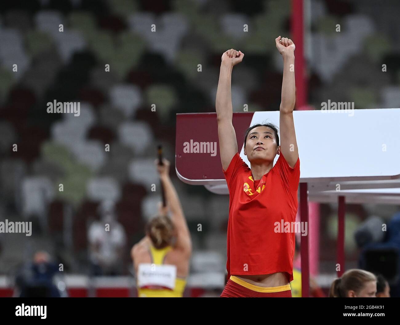 Tokyo, Japan. 2nd Aug, 2021. Li Ling of China warms up during the women ...
