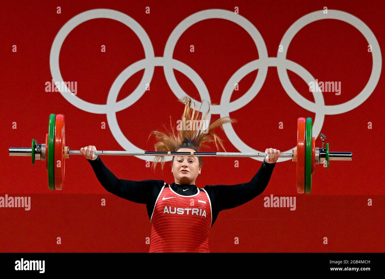 02 August 2021, Japan, Tokio: Weightlifting: Olympia, women + 87 kg ...
