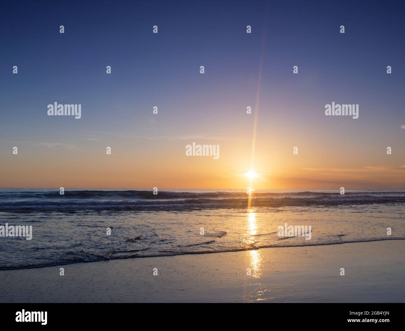 Beautiful sunset over the clam sea with cloud sky background. Sunset ...