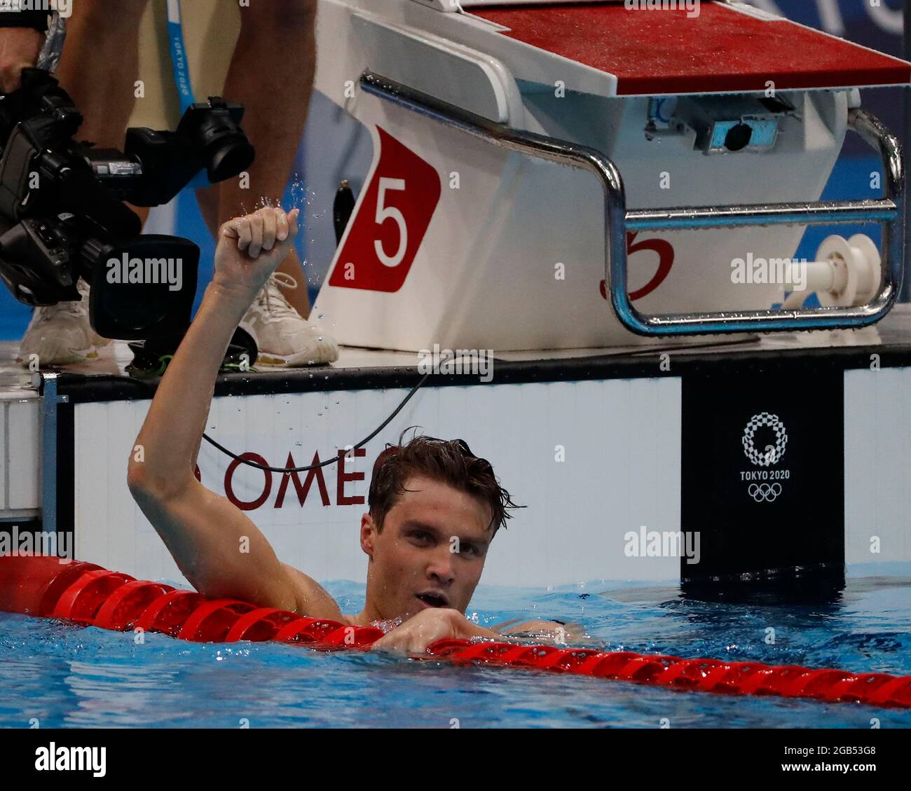 Tokyo, Kanto, Japan. 1st Aug, 2021. Robert Finke (USA) celebrates after ...
