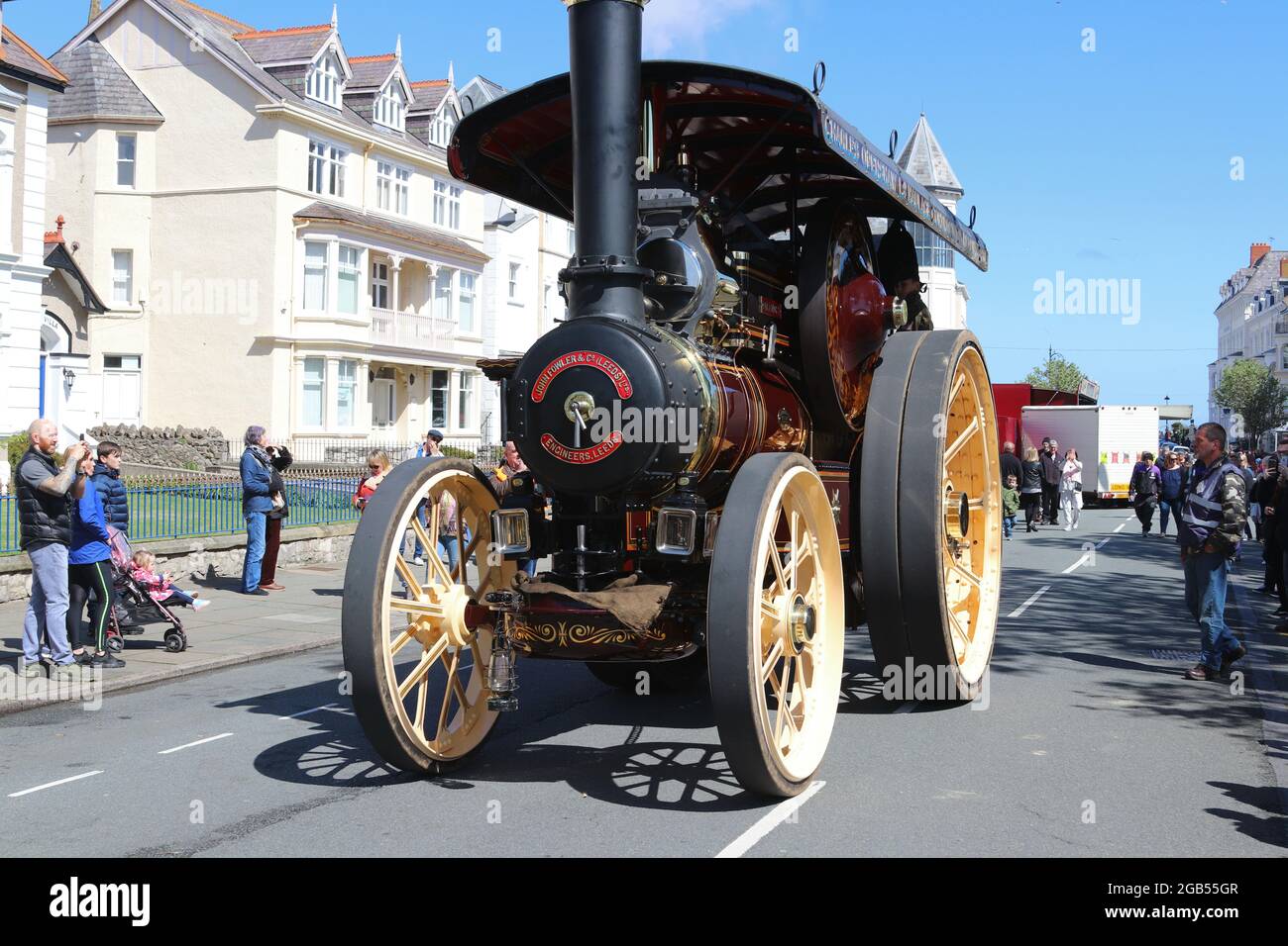 Steam powered fairground attraction hi-res stock photography and images ...