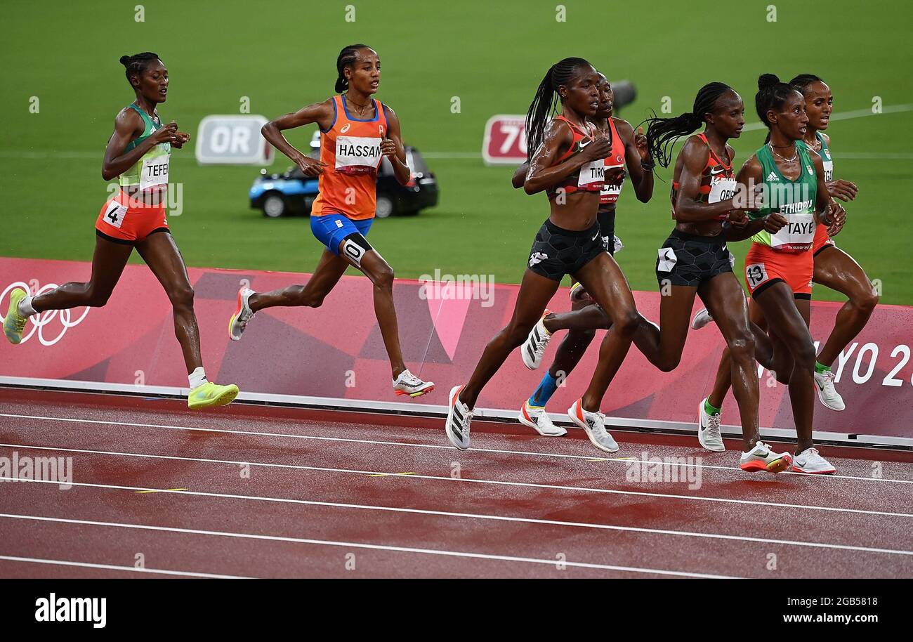 Tokyo, Japan. 2nd Aug, 2021. Athletes compete during the Women's 5000m ...