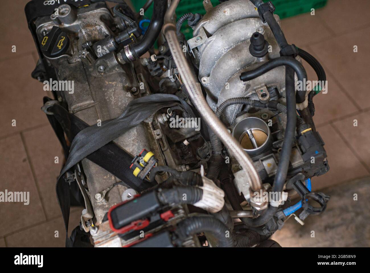 Detail of Old broken car engine at the junkyard Stock Photo - Alamy