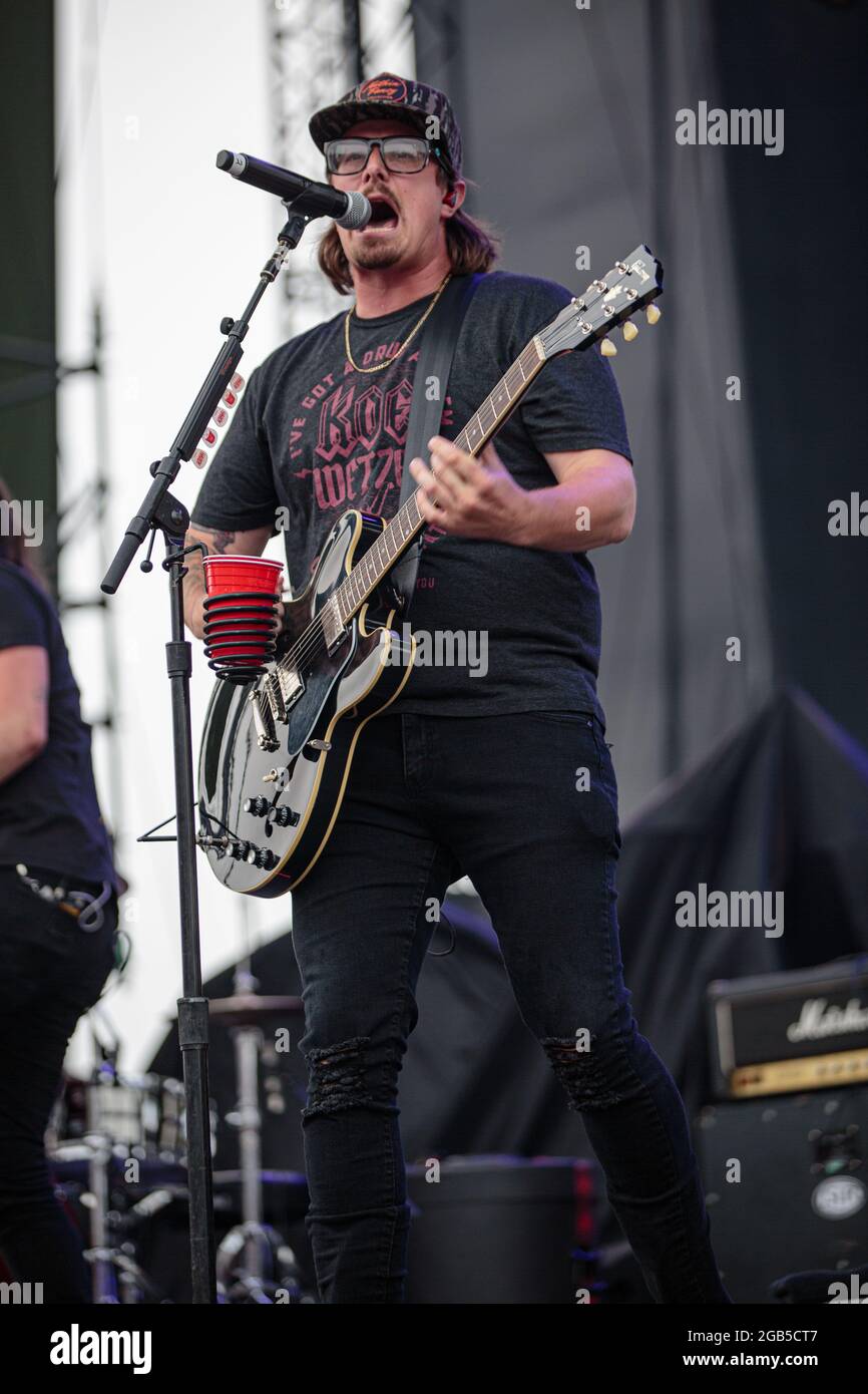 SInger Hardy performs during day three of the Watershed Music Festival ...