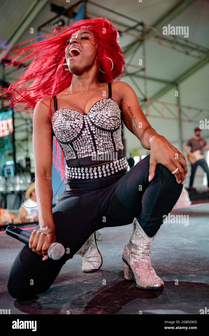 Singer Reyna Roberts performs on the Next From Nashville stage on day ...