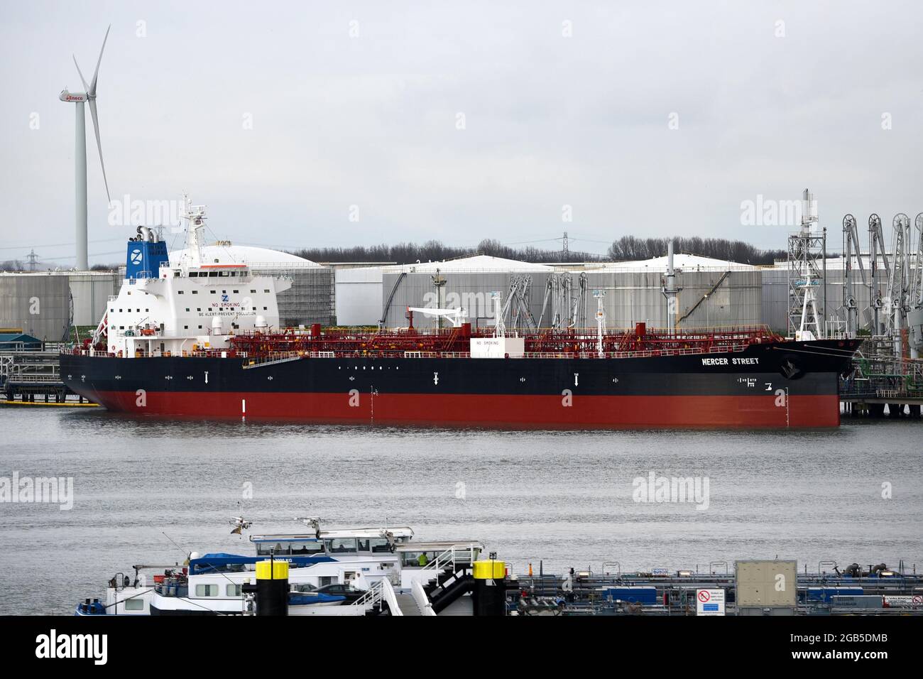 Port of rotterdam war hi-res stock photography and images - Alamy