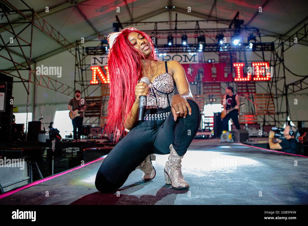 Washington, USA. August 1st 2021: Singer Reyna Roberts performs on the ...