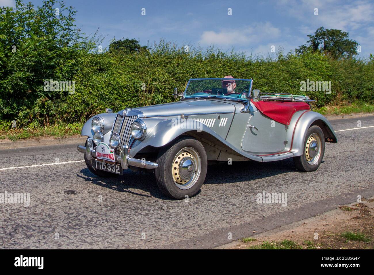 1954, 50s silver MG TF MGTF 1250cc petrol roadster en-route to ...