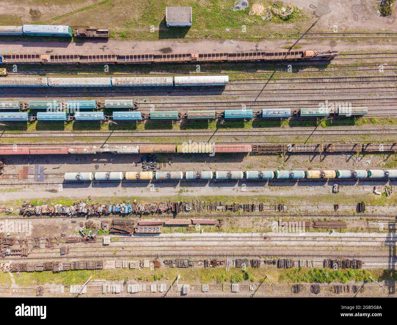 Top down view freight trains hi-res stock photography and images - Alamy