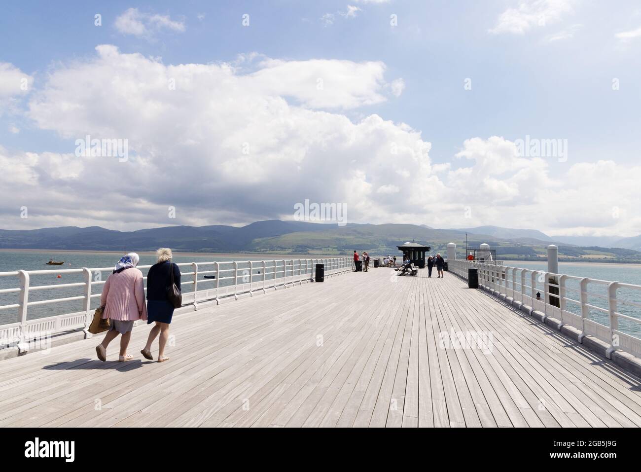 Beaumaris pier hi-res stock photography and images - Alamy