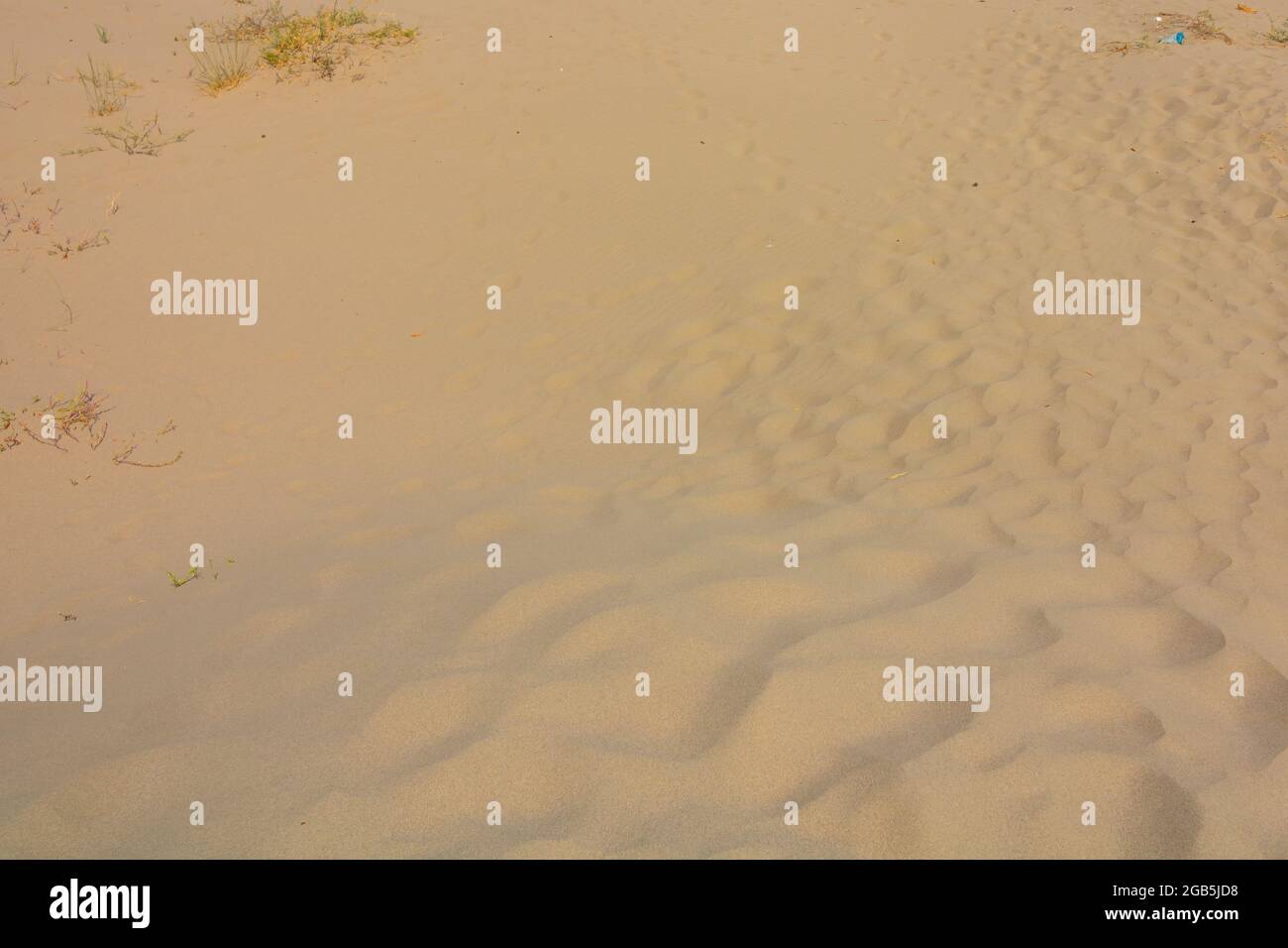 Abstract background of wavy sand dunes. Pattern on the sands. Beach ...
