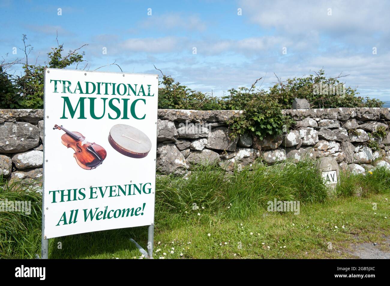 Irish Traditional Music road sign, County Clare, Ireland Stock Photo ...