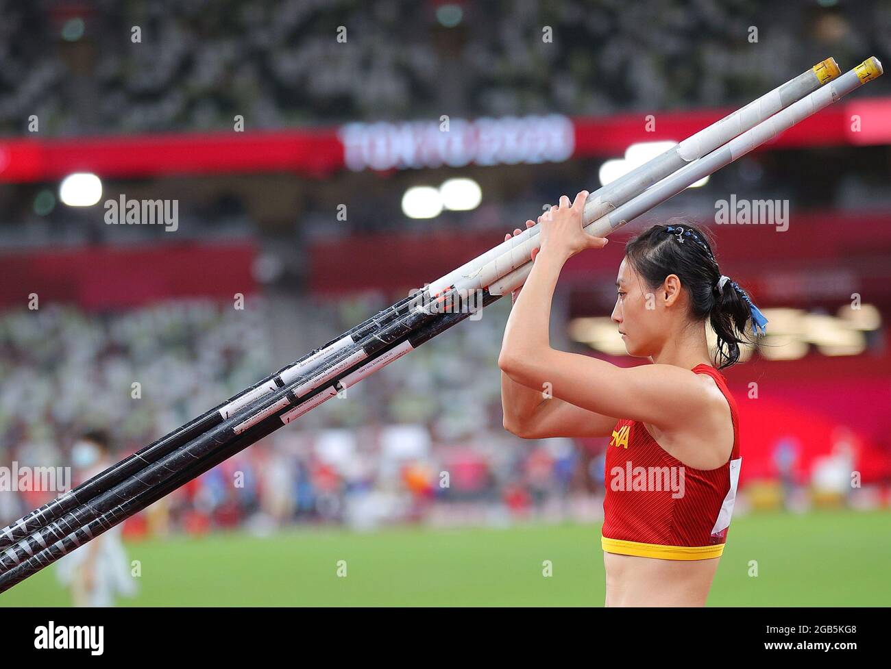 Ling li pole vault hi-res stock photography and images - Alamy