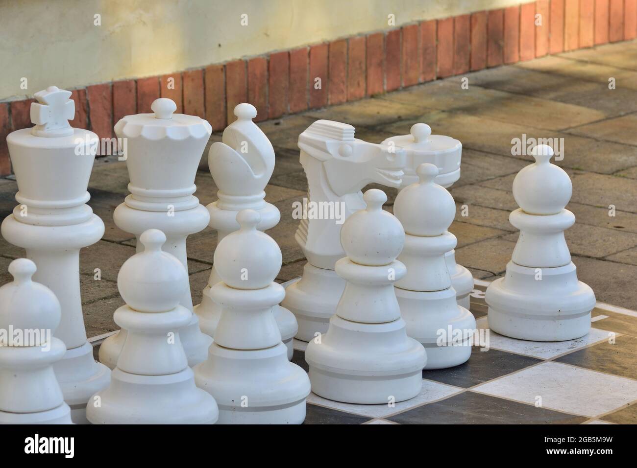Giant chess pieces hi-res stock photography and images - Alamy