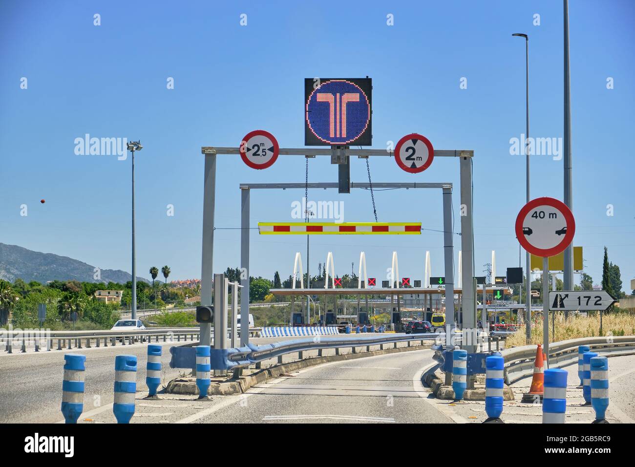 Expressway electronic signs hi-res stock photography and images - Alamy