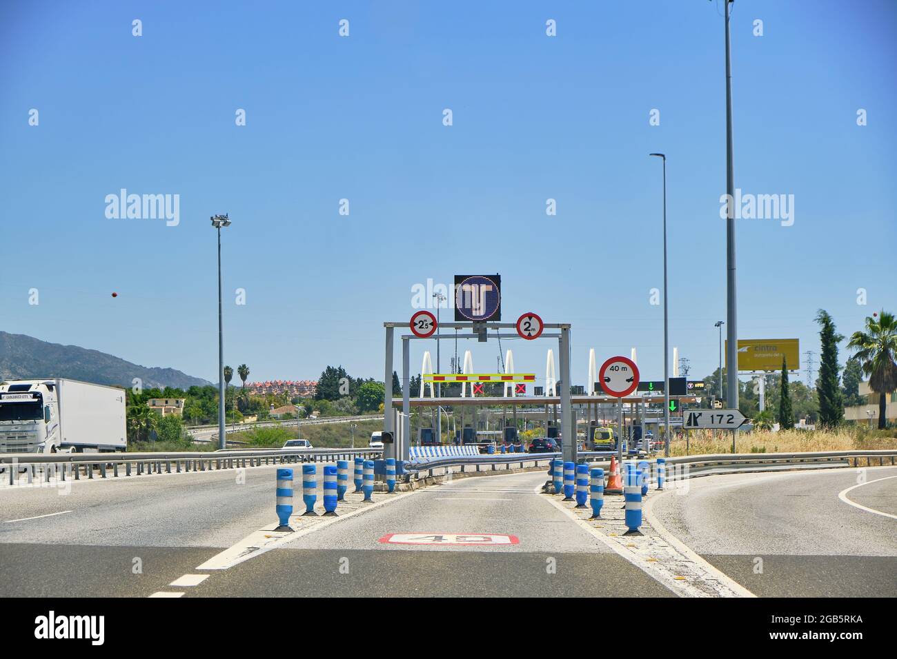 Expressway electronic signs hi-res stock photography and images - Alamy