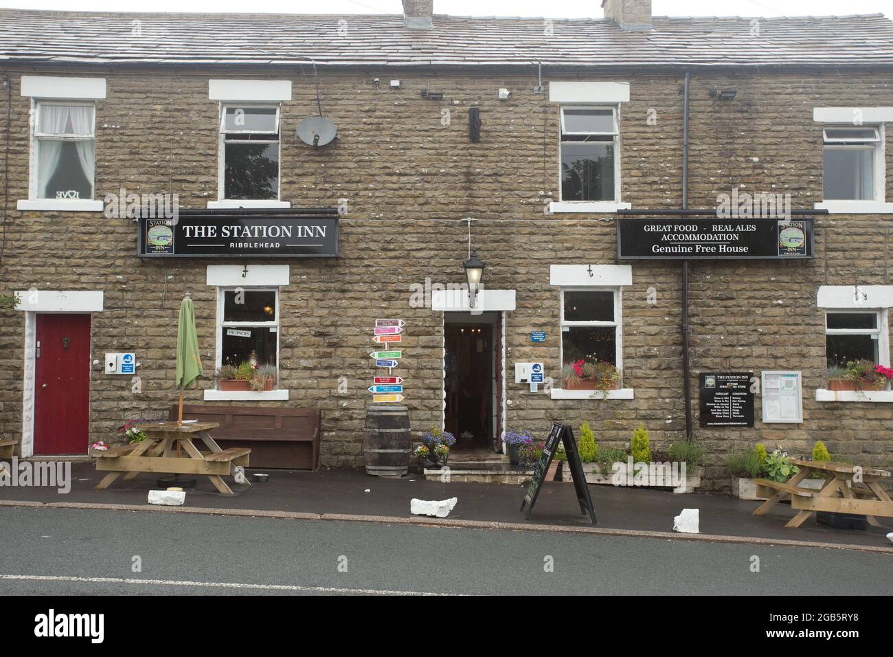 Station inn hi-res stock photography and images - Alamy