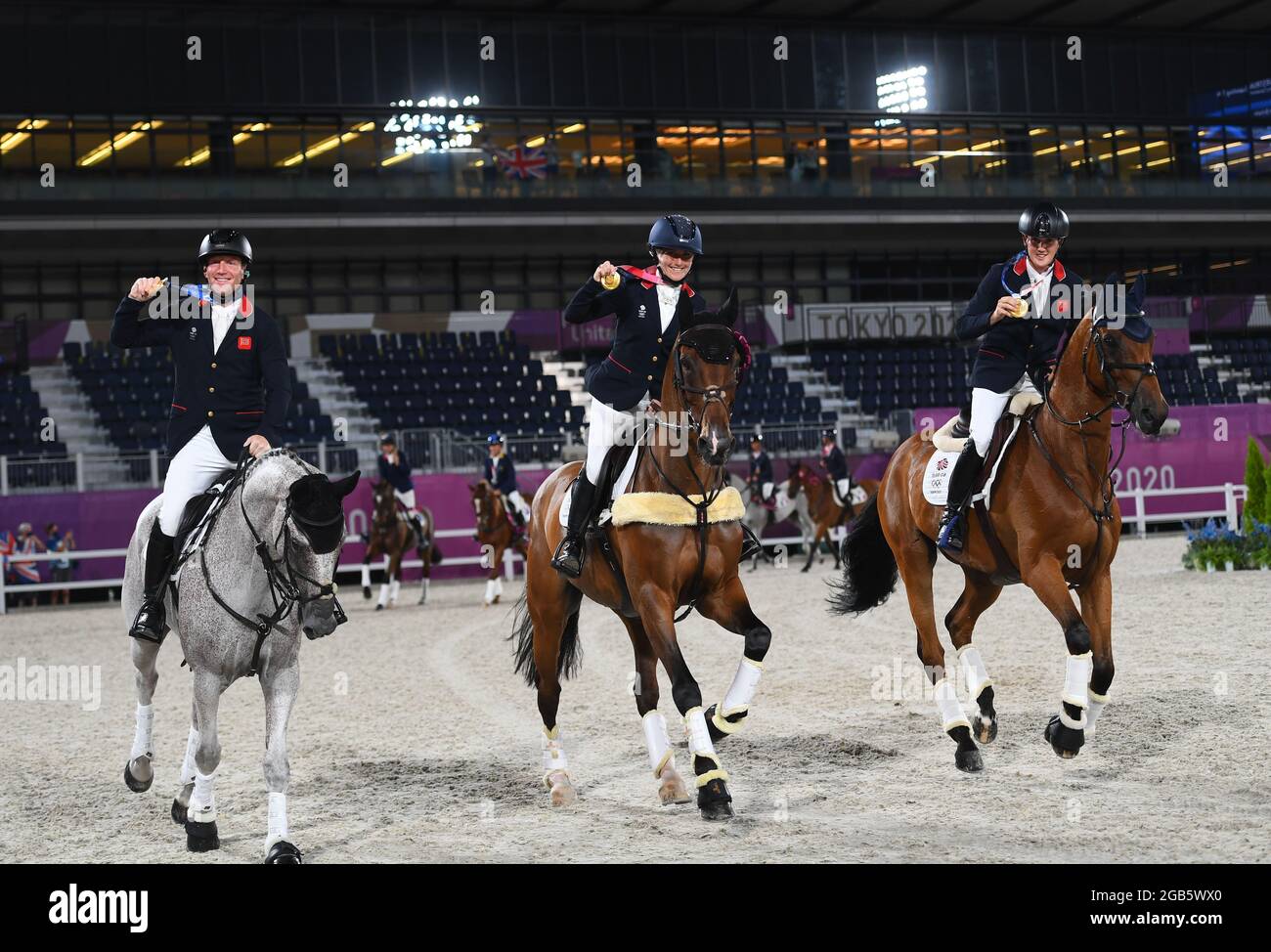Tokyo, Japan. 2nd Aug, 2021. Players of Great Britain pose with gold ...