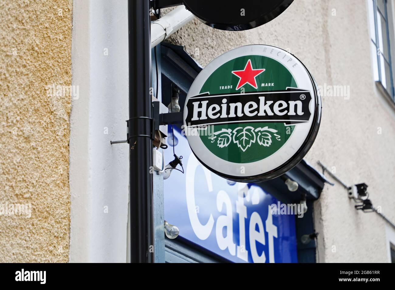 Heineken signs hi-res stock photography and images - Alamy