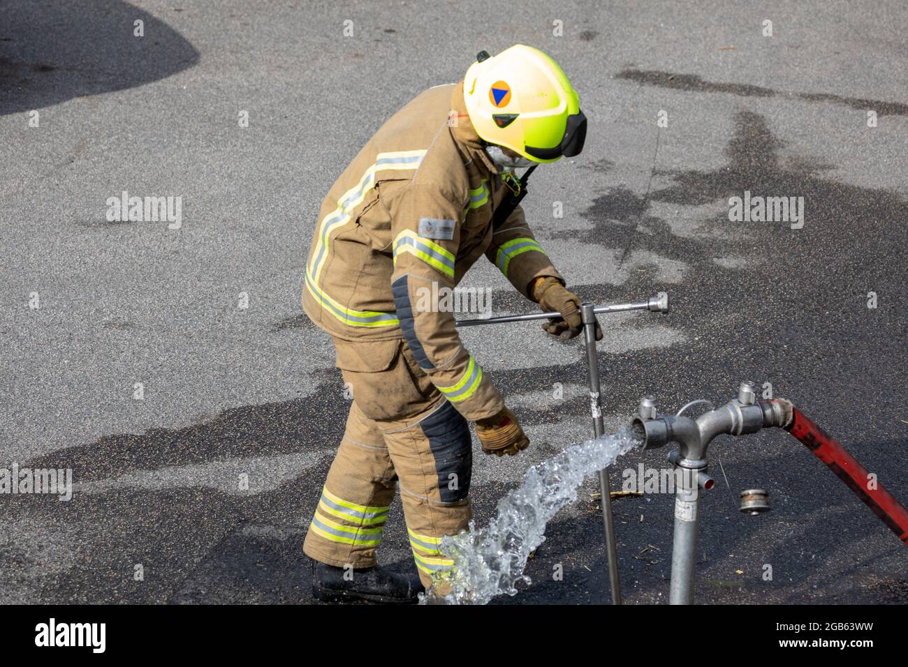 Cornwall fire brigade hi-res stock photography and images - Alamy