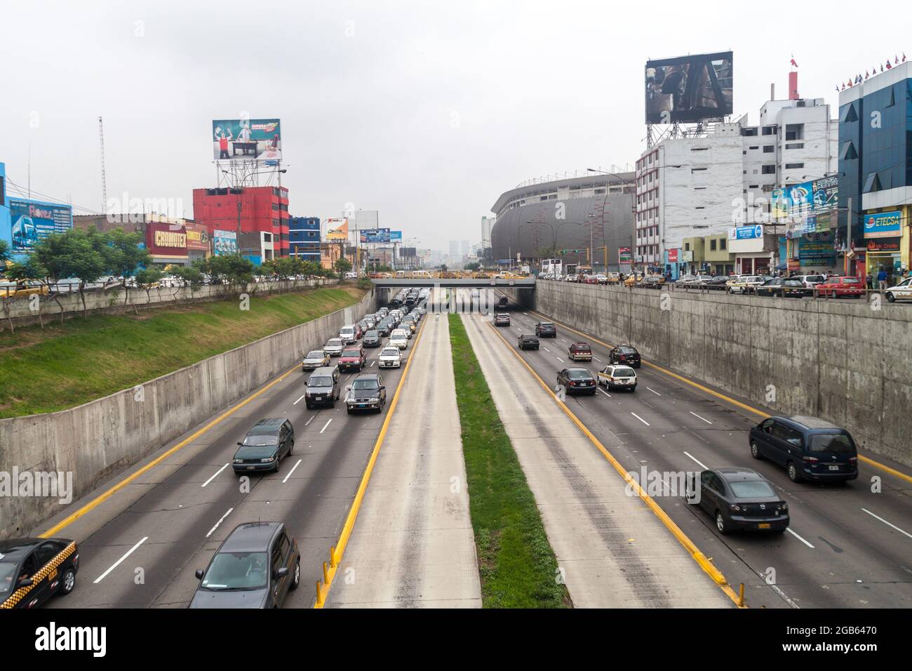 LIMA, PERU - JUNE 5, 2015: Paseo de la Republica highway in Lima Stock ...