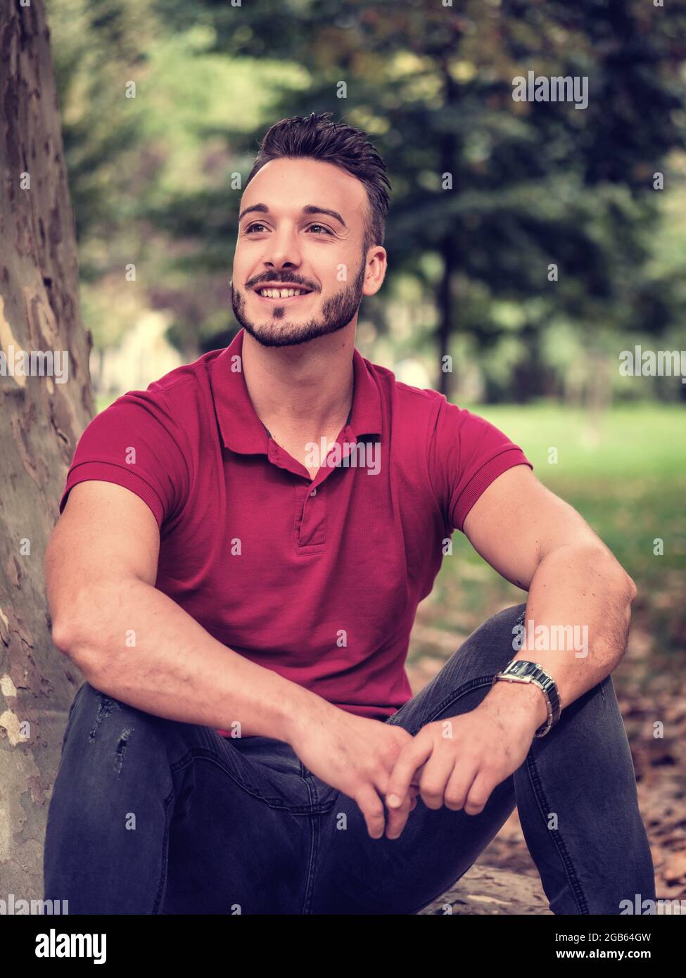 Resting against tree hi-res stock photography and images - Alamy