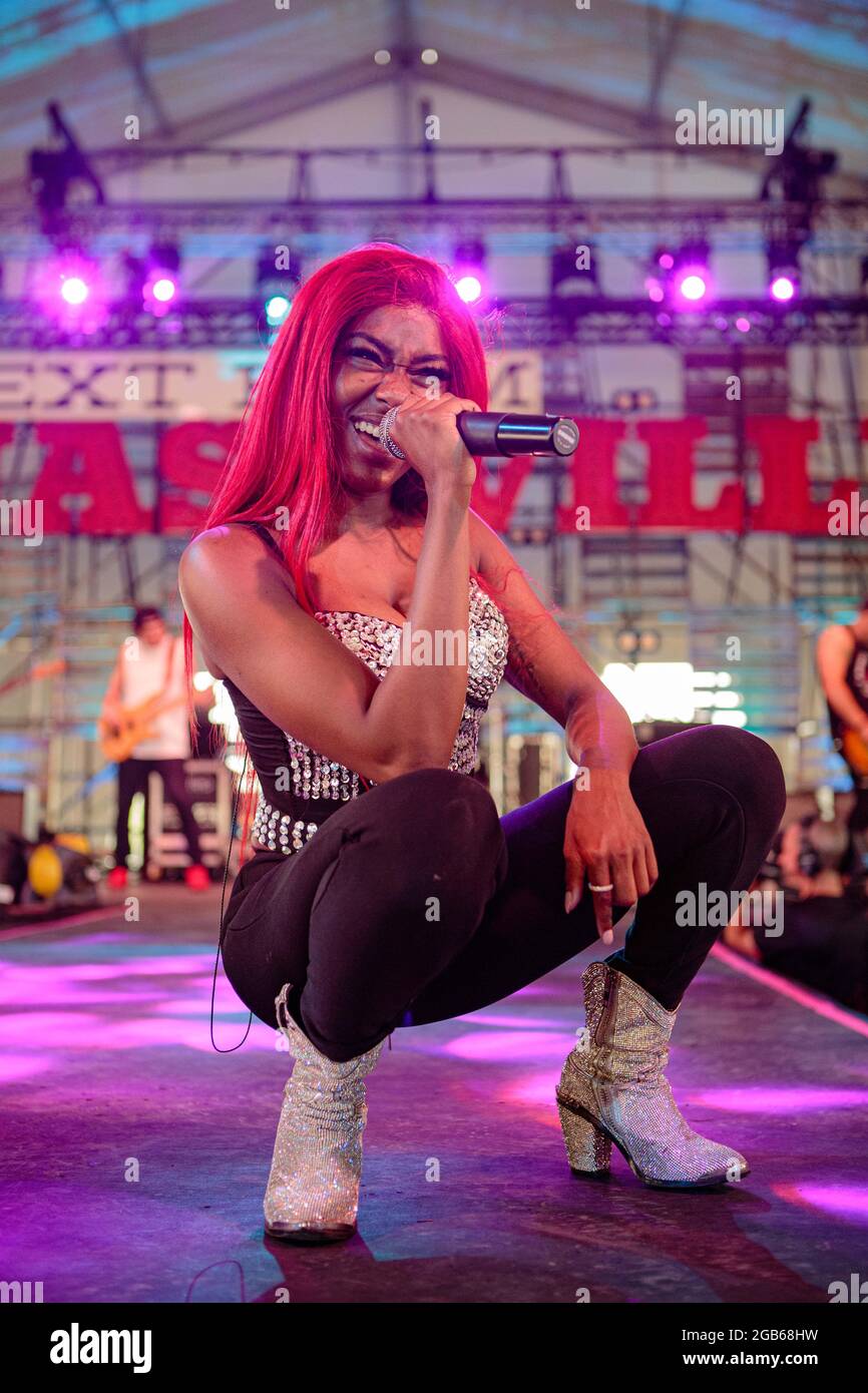 George, USA. 01st Aug, 2021. Singer Reyna Roberts performs on the Next ...