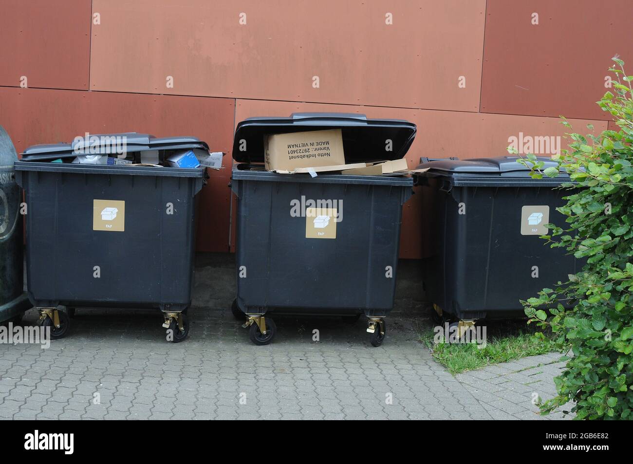 Pop conatiners hi-res stock photography and images - Alamy