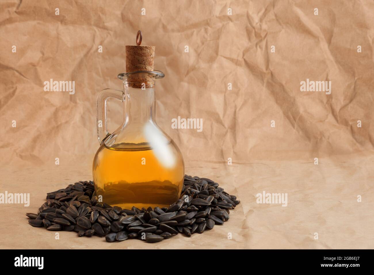 decanter with sunflower oil on seeds Stock Photo - Alamy