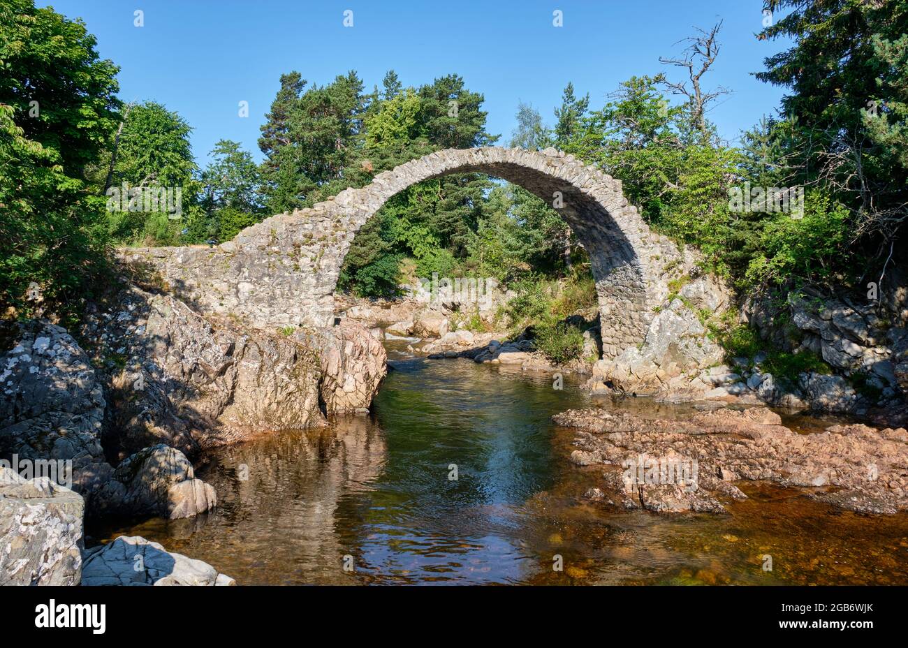 Carrbridge packhorse bridge hi-res stock photography and images - Alamy
