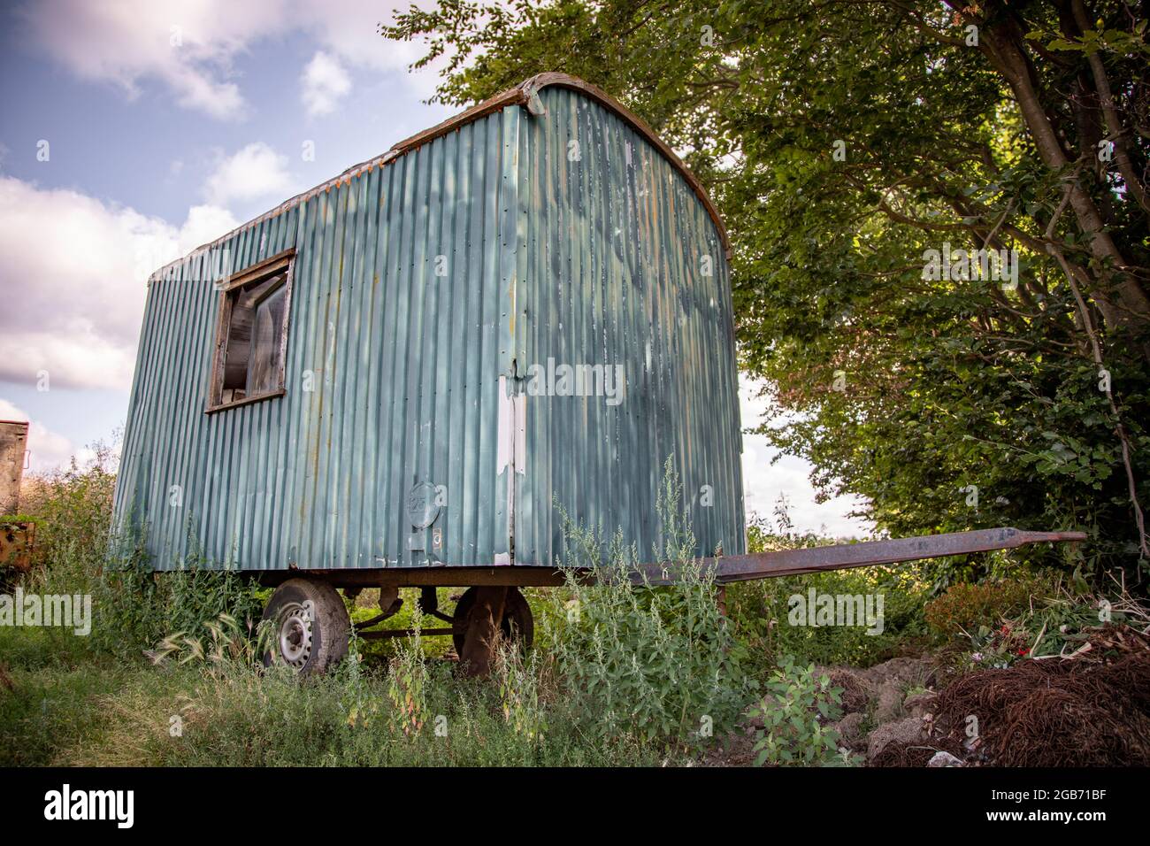 Construction trailer roof hi-res stock photography and images - Alamy