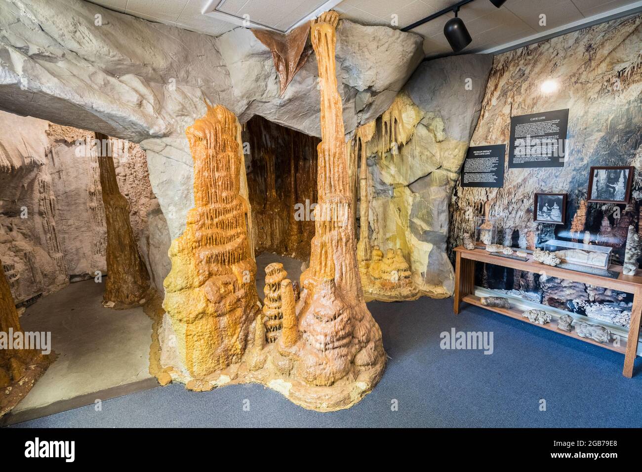 Artificial cave in the visitor center, Lewis and Clarke Caverns ...