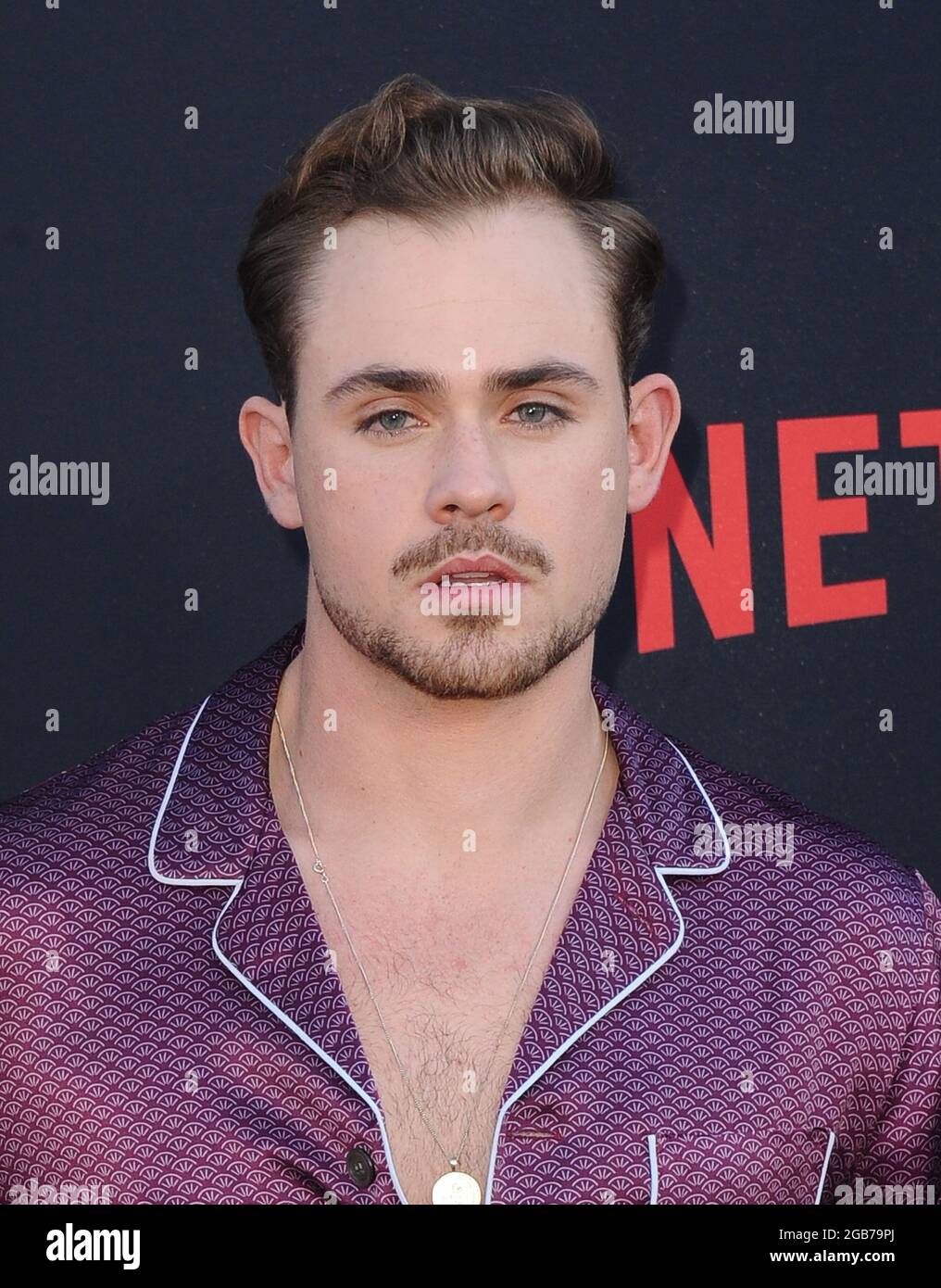 Stranger things dacre montgomery hi-res stock photography and images ...