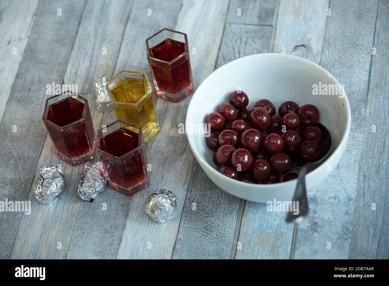 Step-by-step process of making chocolates from dark chocolate and ...