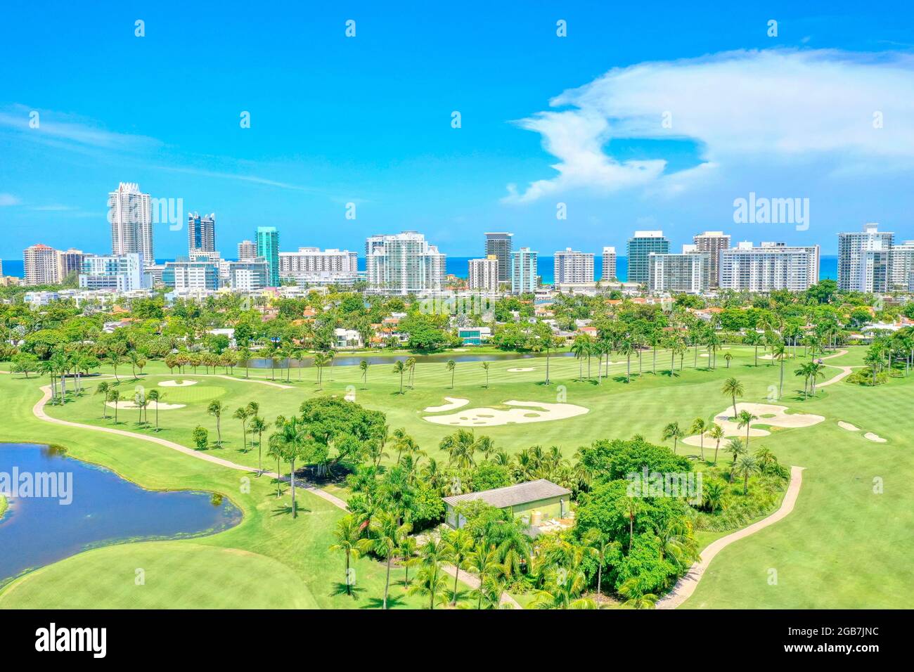 Luxury golf course miami hi-res stock photography and images - Alamy