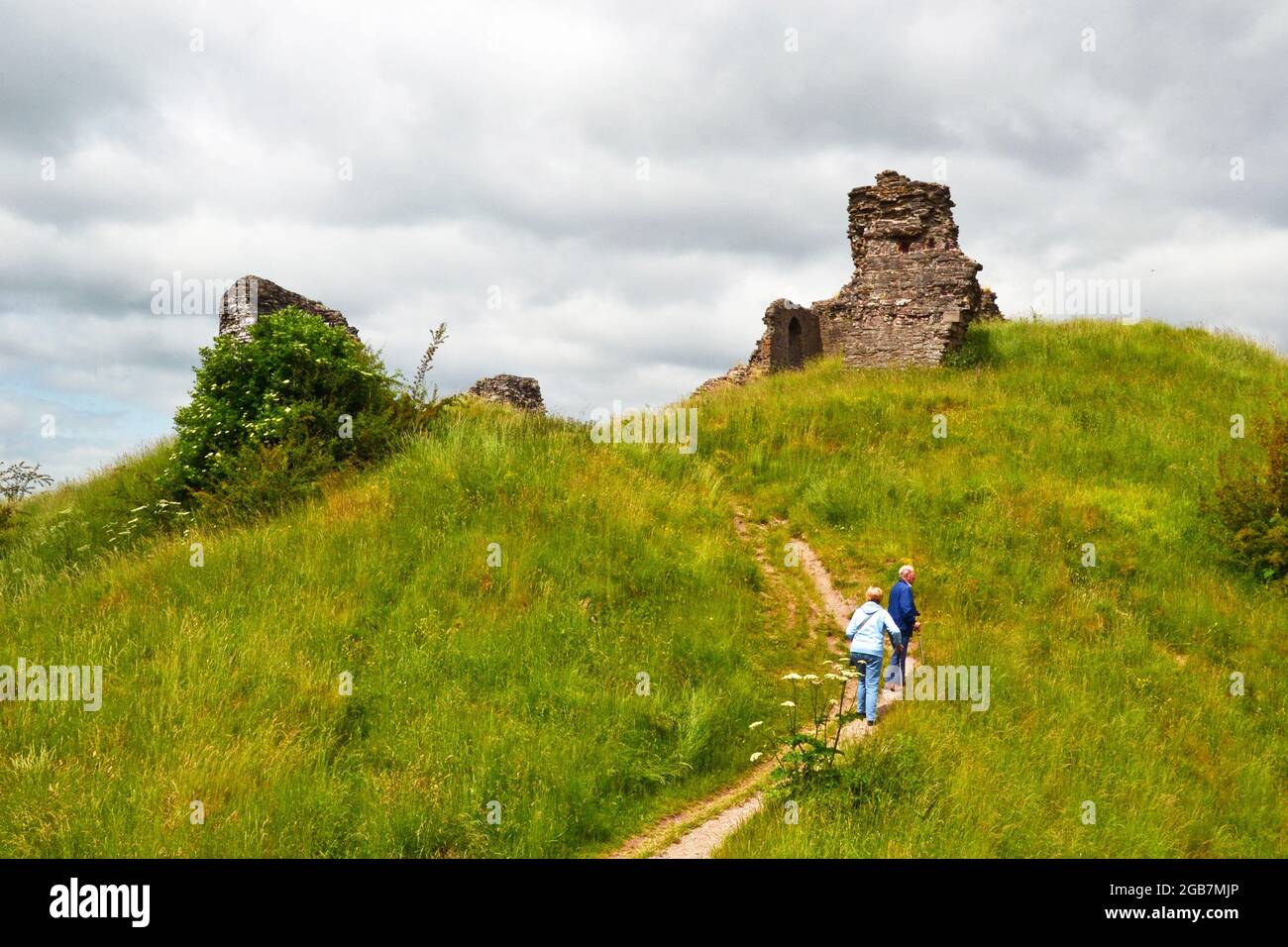 Clun Castle, Clun, Shropshire, England, UK Stock Photo - Alamy