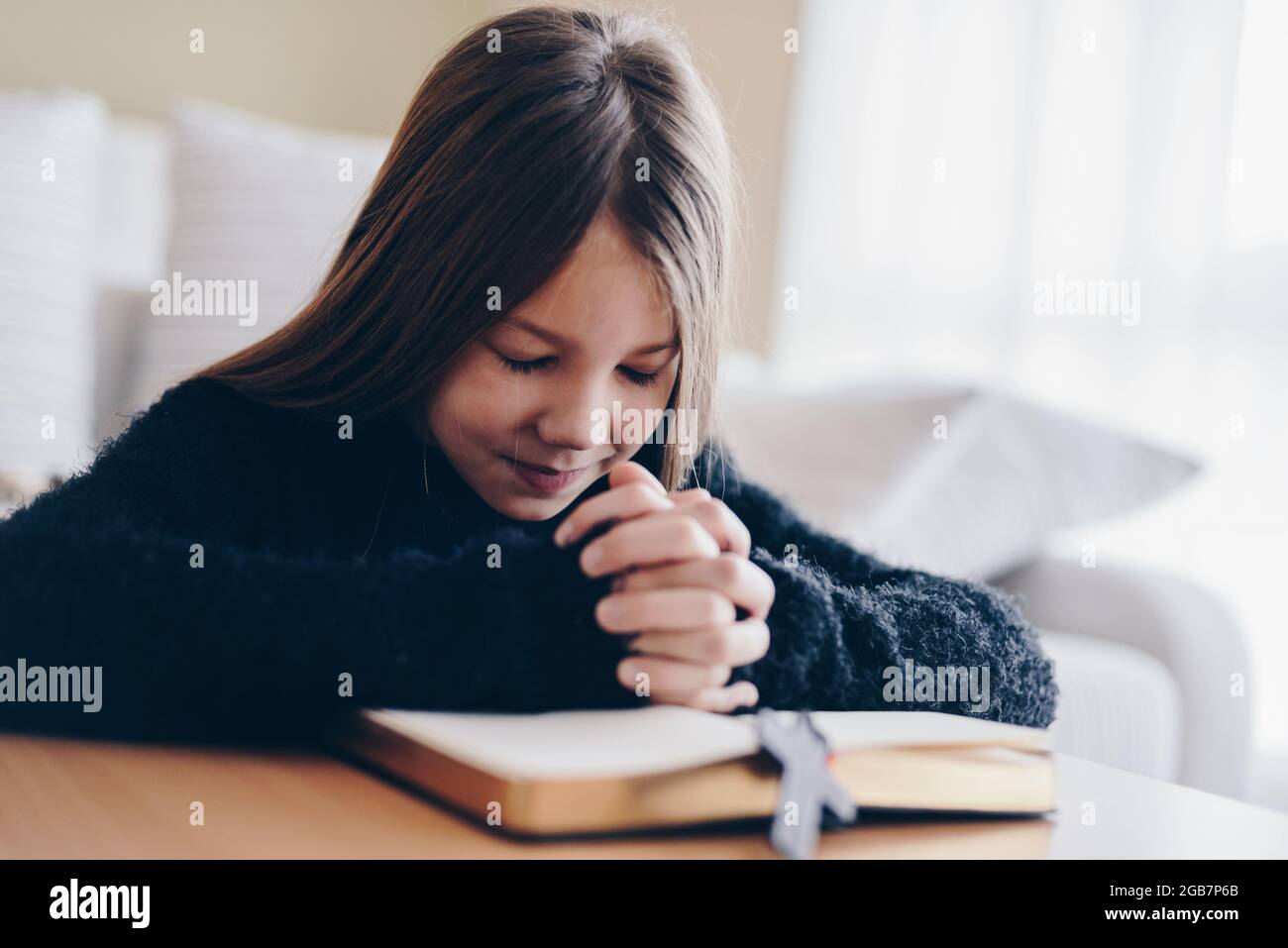 Happyness girl pray for god blessing to wishing have a better life ...