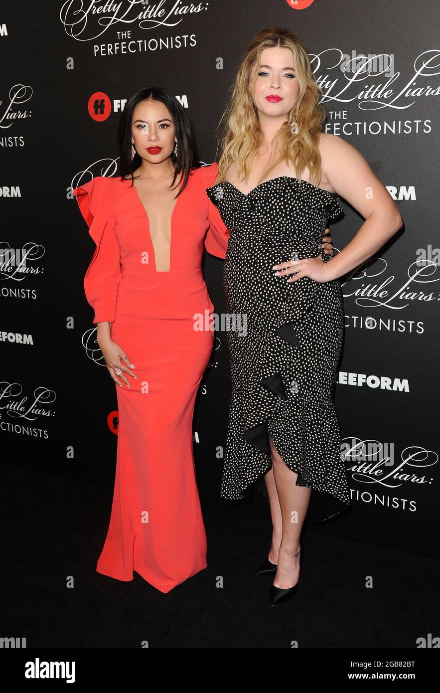 Hollywood - CA - 03/15/2019 Pretty Little Liars The Perfectionists ...