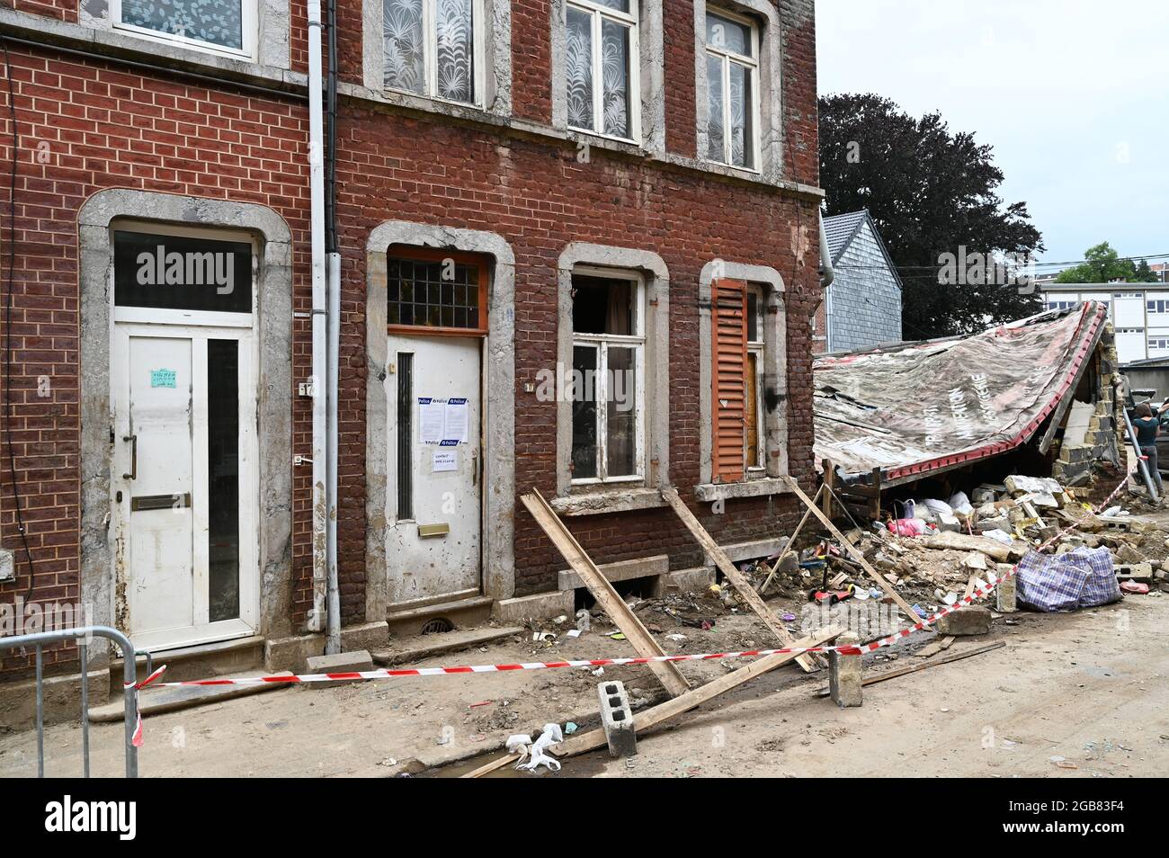 Flood damaged furniture hi-res stock photography and images - Alamy