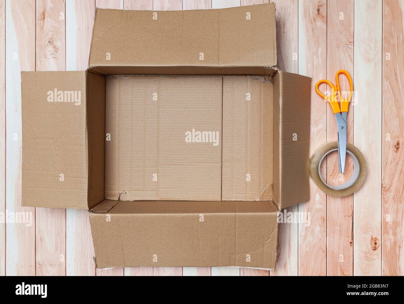 Cardboard plank hi-res stock photography and images - Alamy
