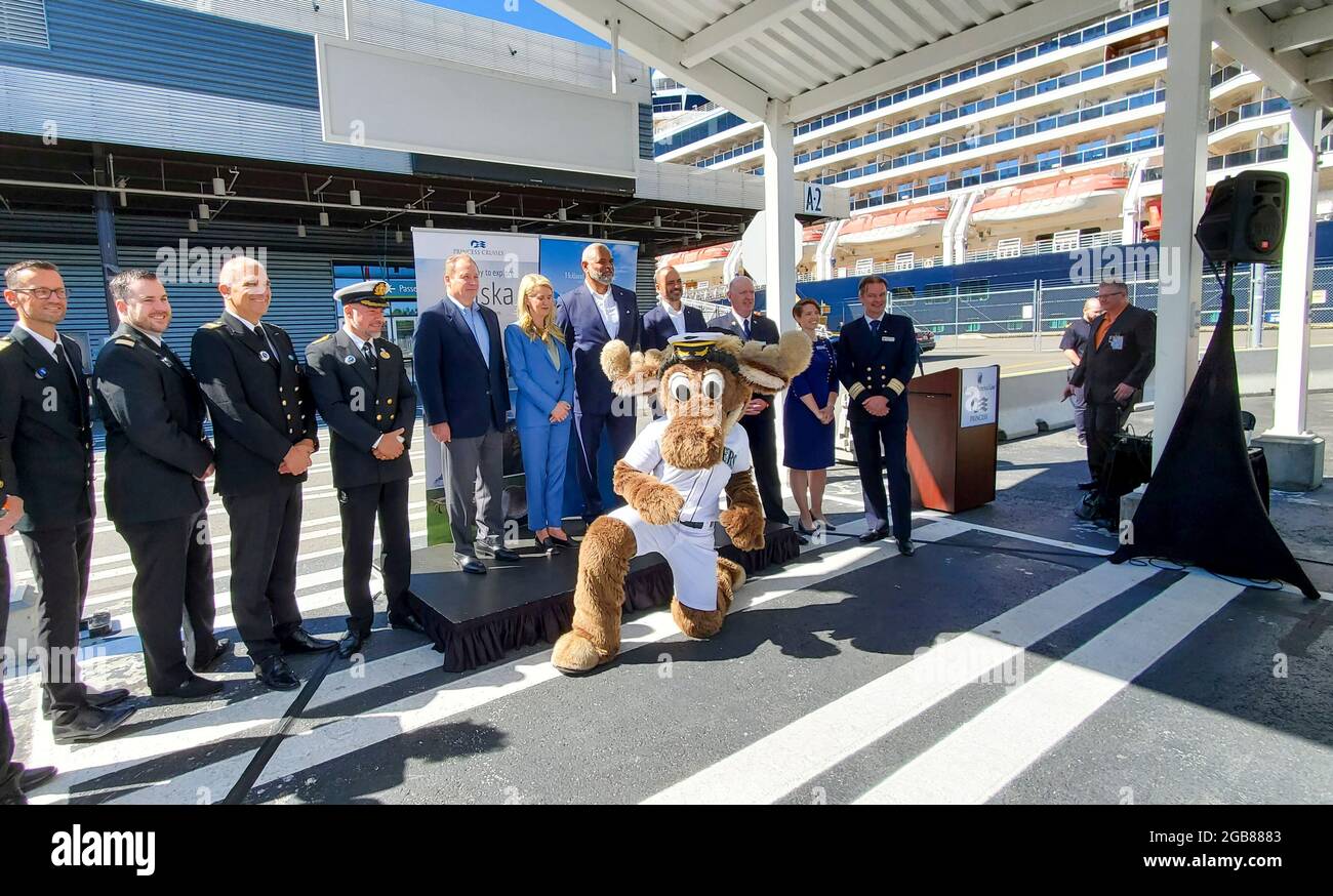 Moose departure hi-res stock photography and images - Alamy