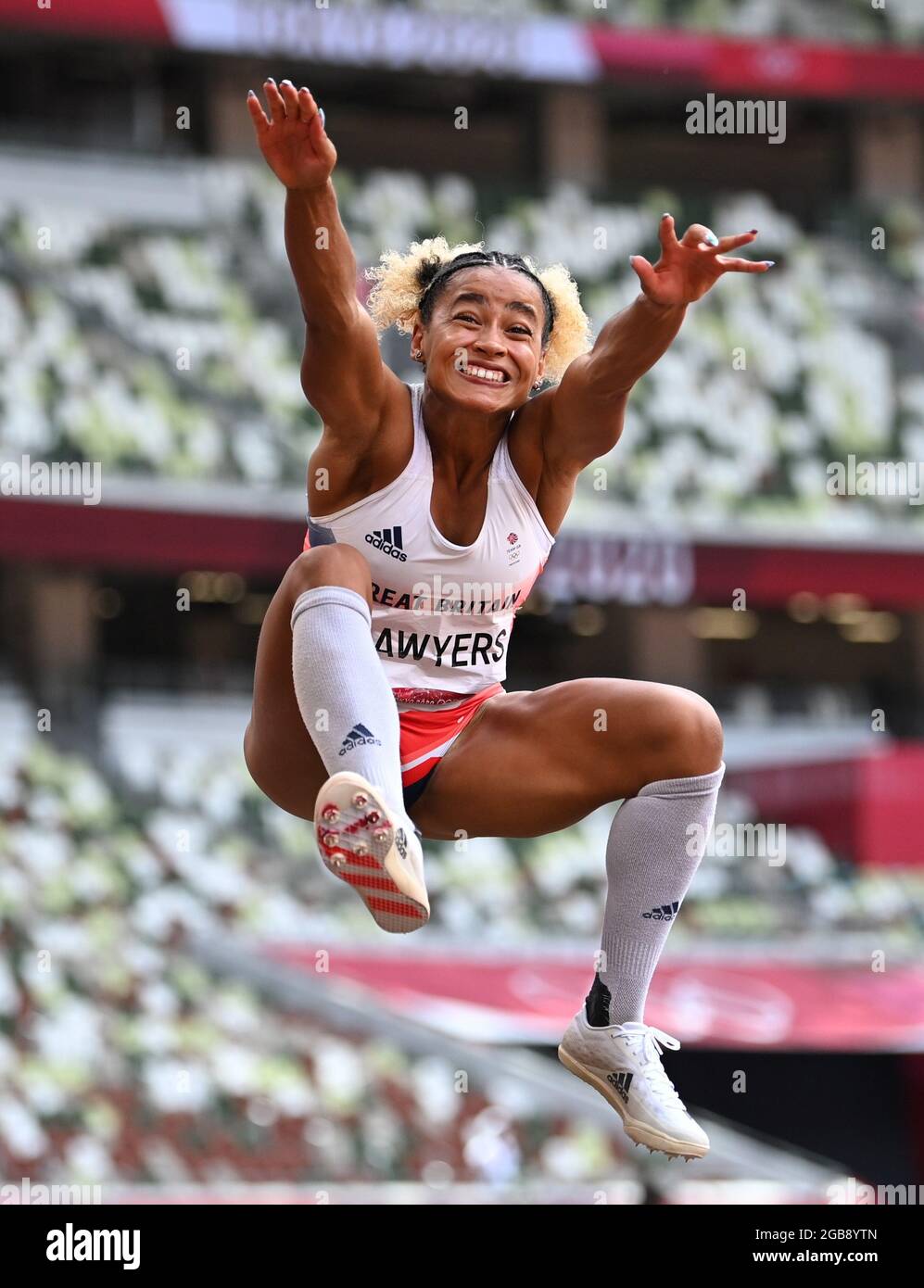 Jazmin sawyers in long jump hi-res stock photography and images - Alamy