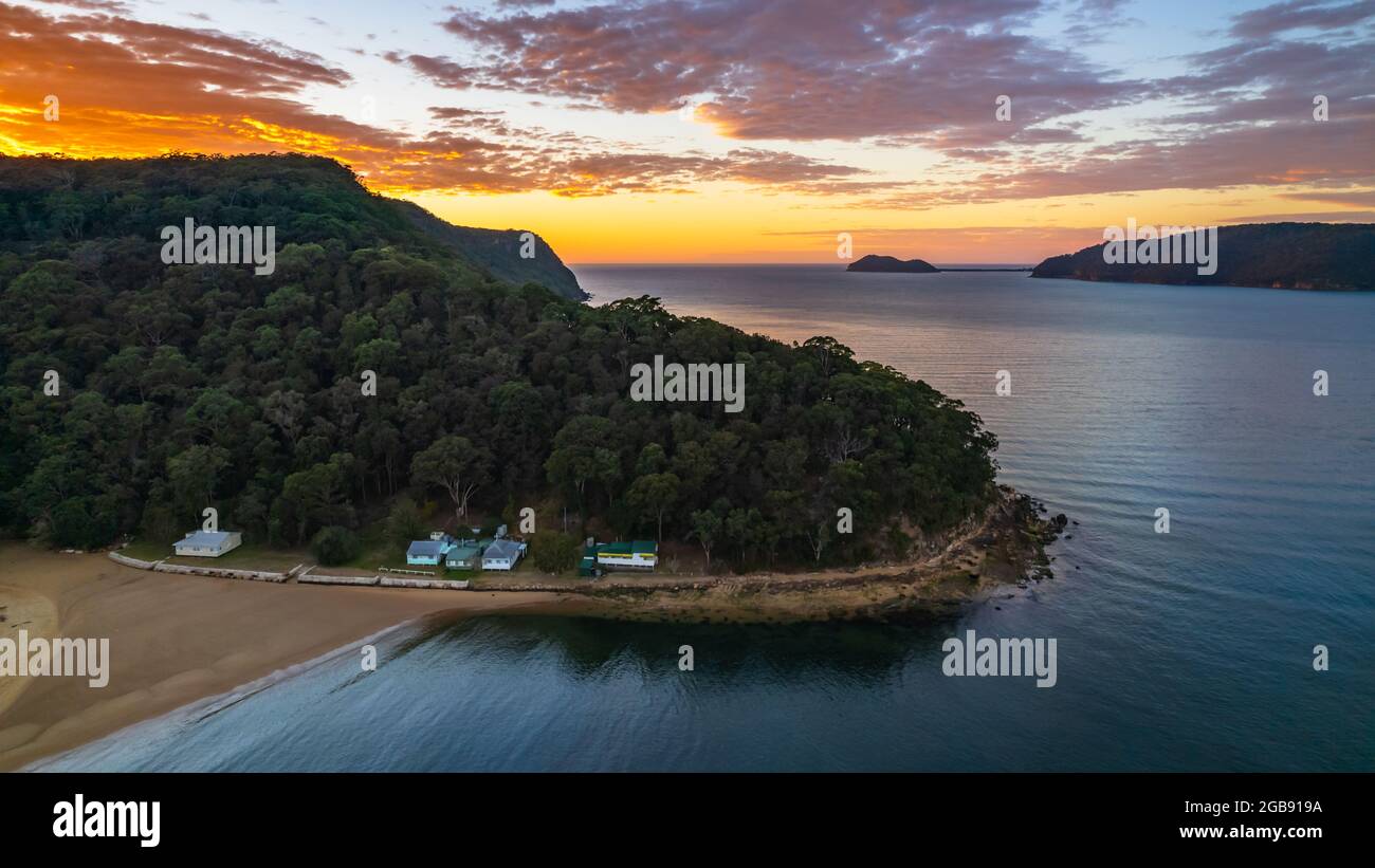 Fishing Boats and sunrise in Brisk Bay from Patonga Beach on the ...