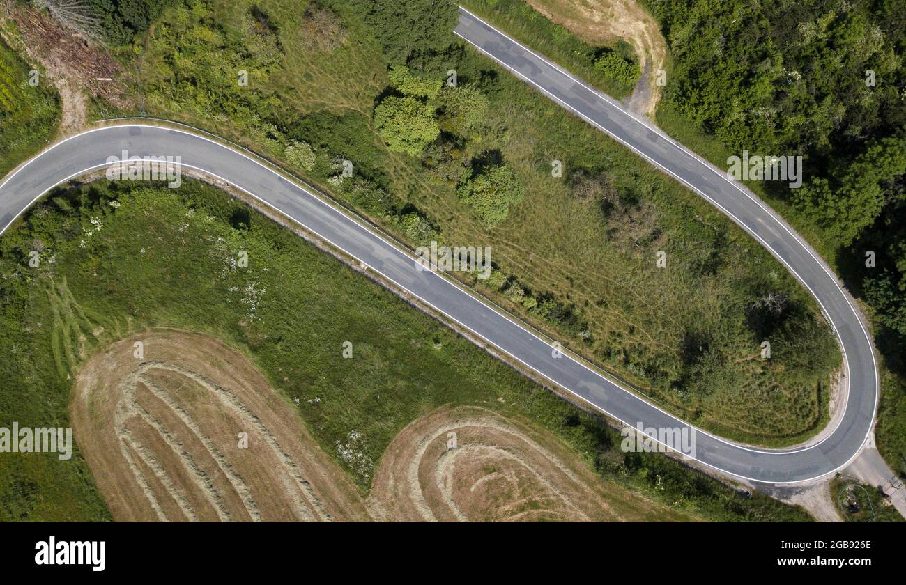 Serpentine curve hi-res stock photography and images - Alamy