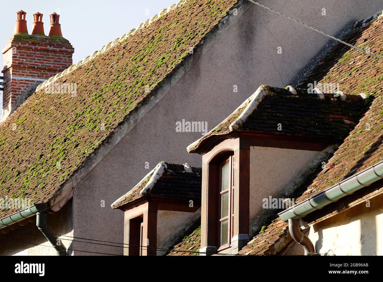 Medieval roof hi-res stock photography and images - Alamy
