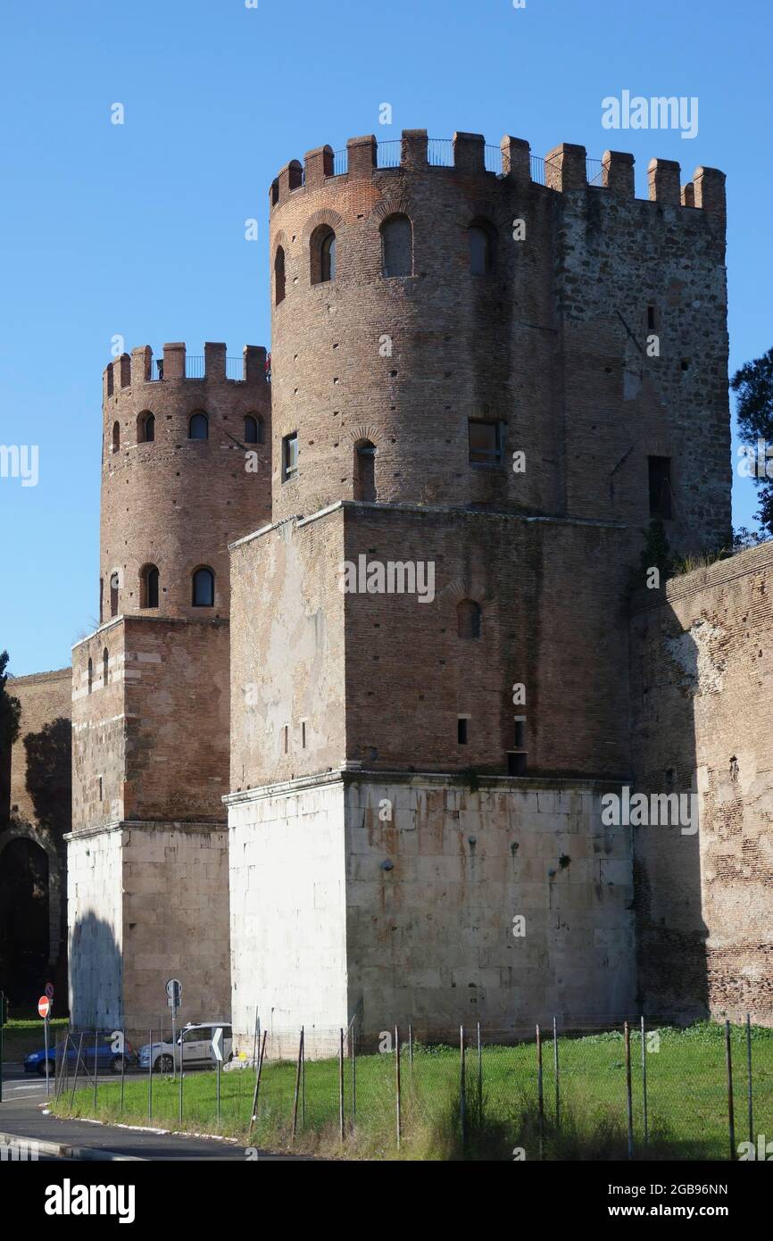 Porta san sebastiano rome hi-res stock photography and images - Alamy