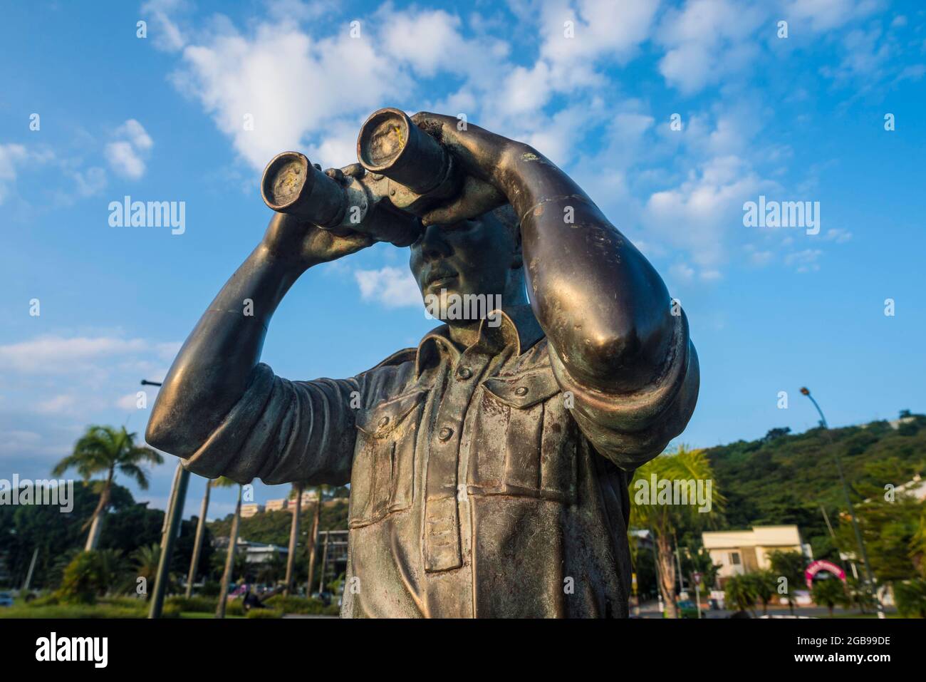Explorer statue in the Magenta Port Sud bay, Noumea, New Caledonia ...